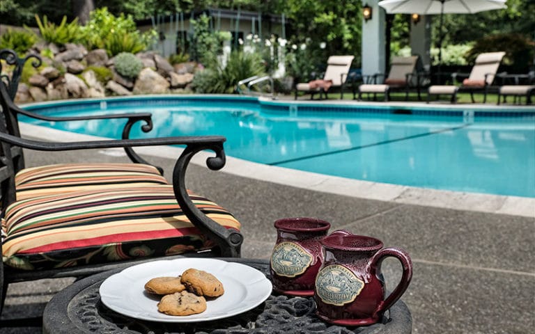Candlelight Inn a Napa Valley Wine Bed and Breakfast